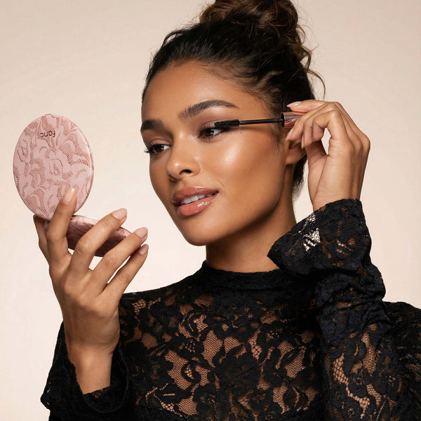 MINI TAYLOR LED Lighted Compact Mirror for Flawless Makeup | Fancii ...