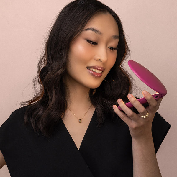 TAYLOR Compact Mirror with LED Lights | Fancii & Co.